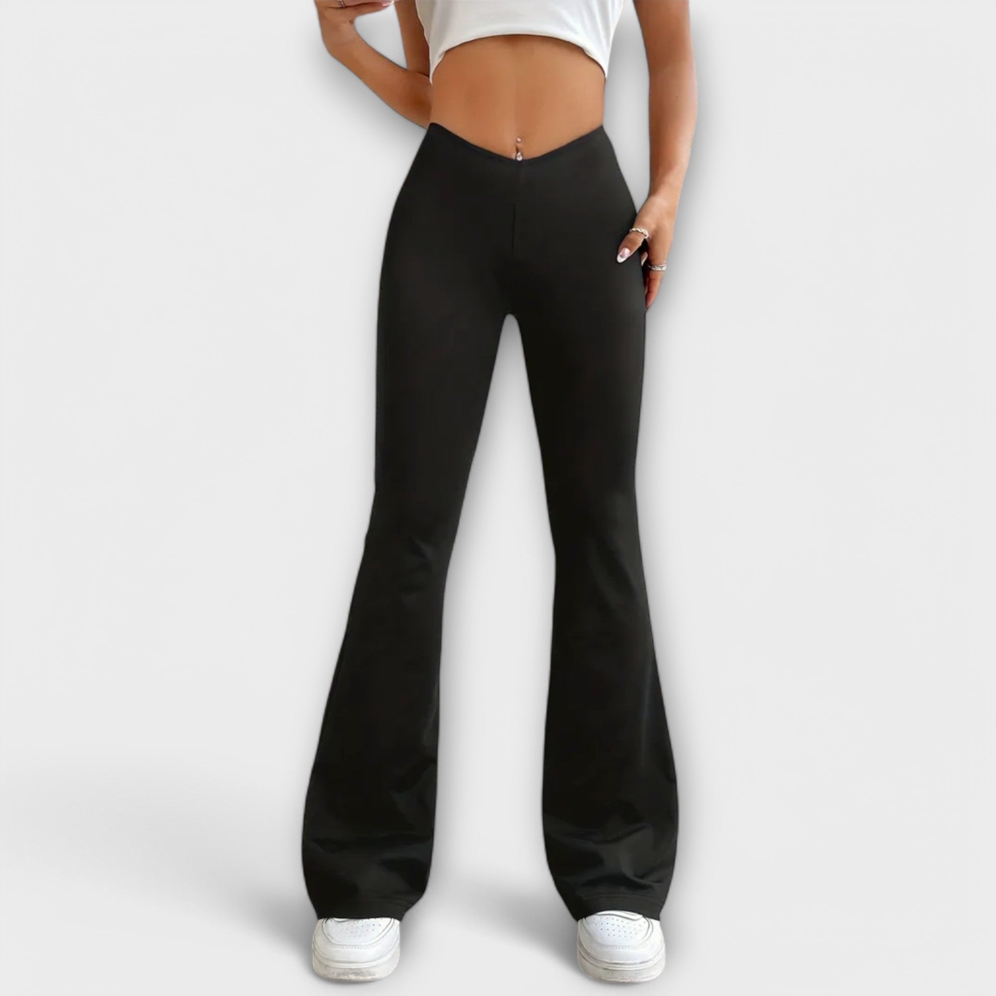 Serena - Relaxed Pants with Flared Leg – Clara & Hayes